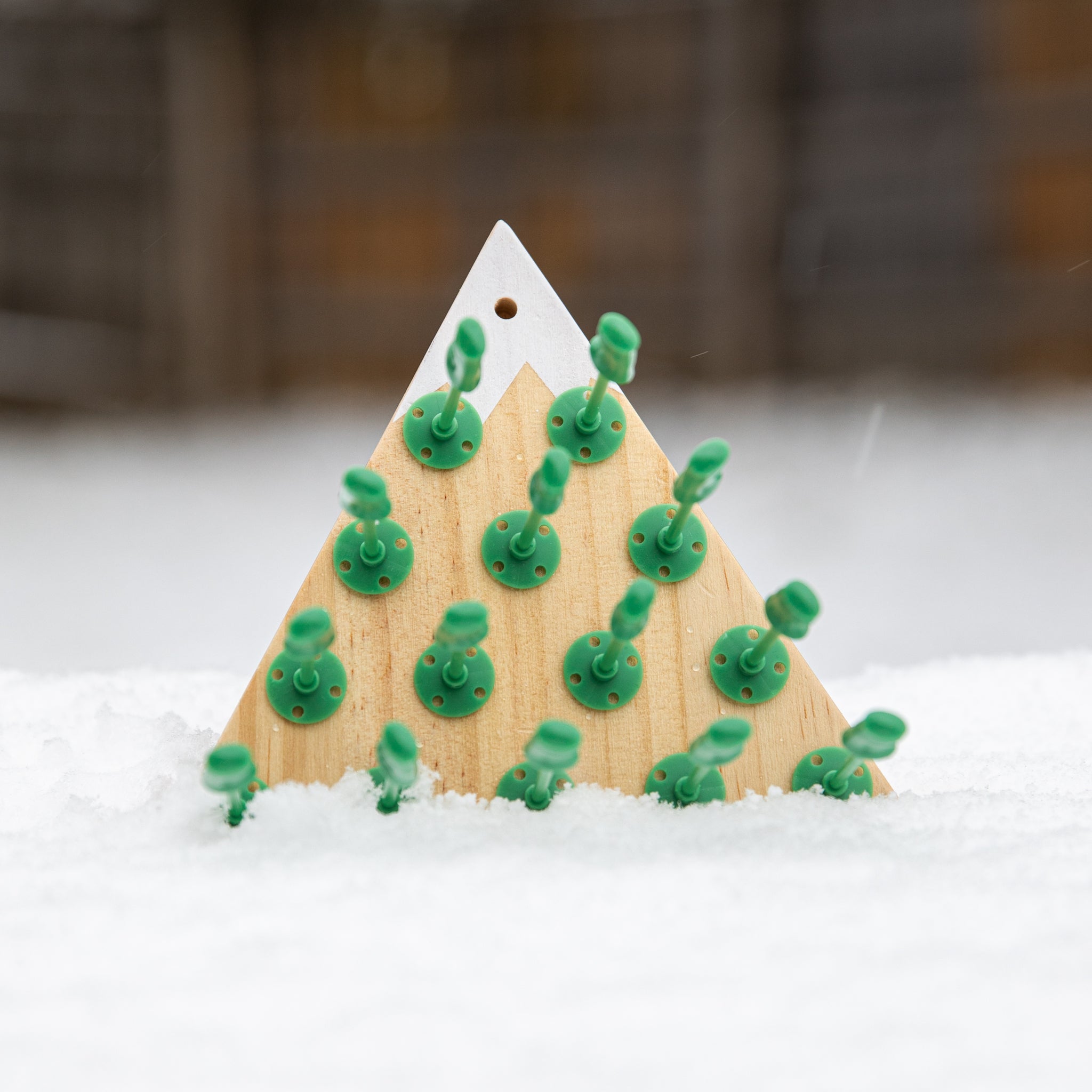 Mountain Jump - Ski Cabin Peg Game